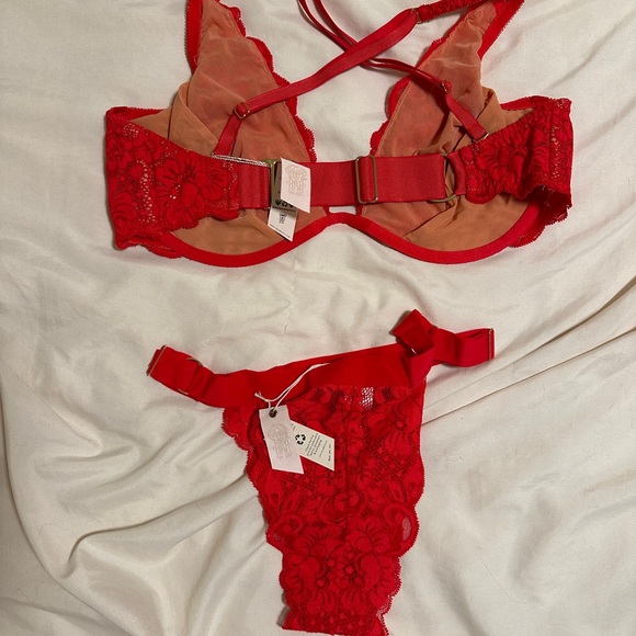 Hah | Intimates & Sleepwear | Hah 2 Timer Bra And Gettin Cheeky Panty ...